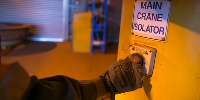 Why Key Personnel Must Know How To Disconnect An Overhead Crane’s ...